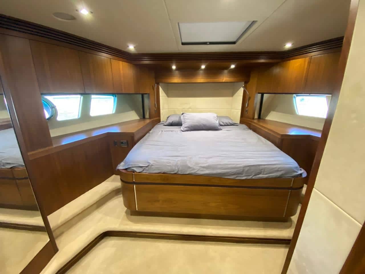 85ft Savi II - Lands End Charters