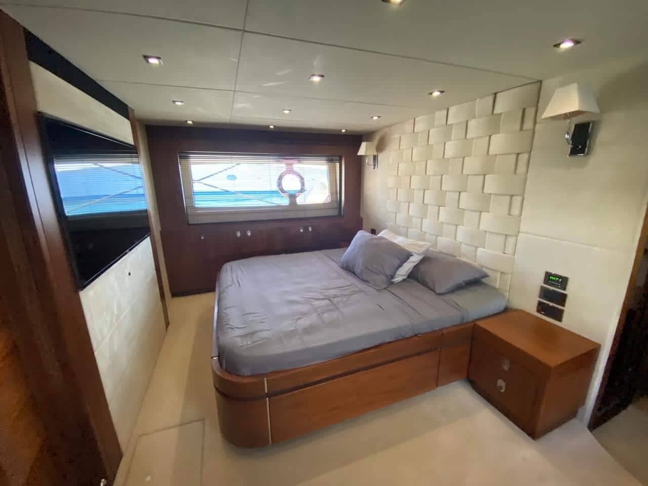 85ft Savi II - Lands End Charters